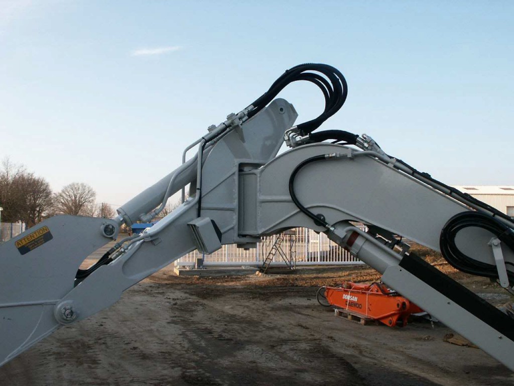 Boom offset on Takeuchi TB53FR excavator